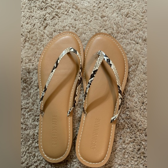 Old Navy | Shoes | Snake Skin Flip Flop | Poshmark